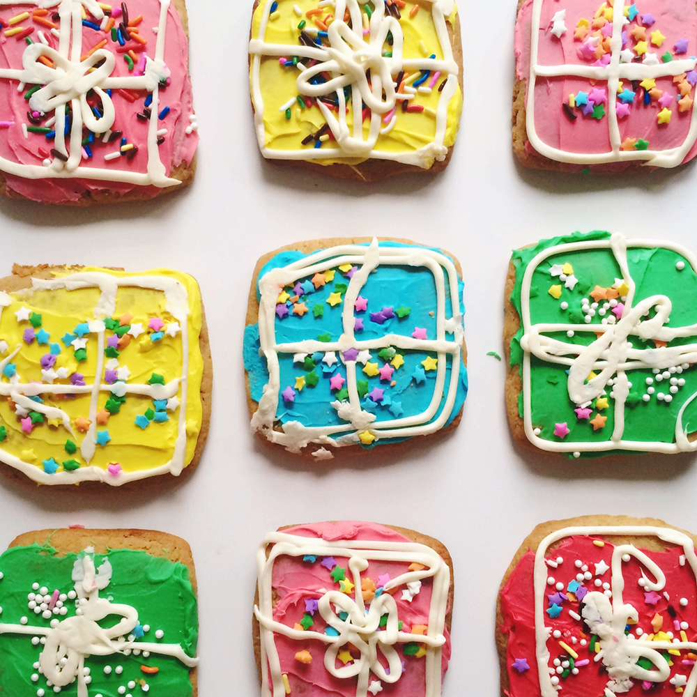 Mazzy Gets Her Betty On Baking Holiday Cookies