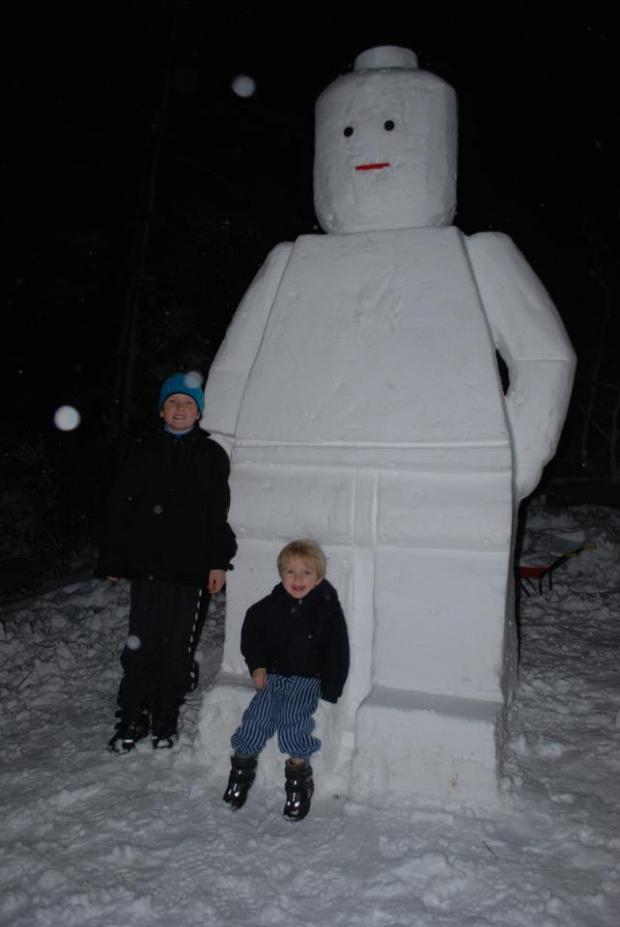 24 Clever Ways to Build a Snowman