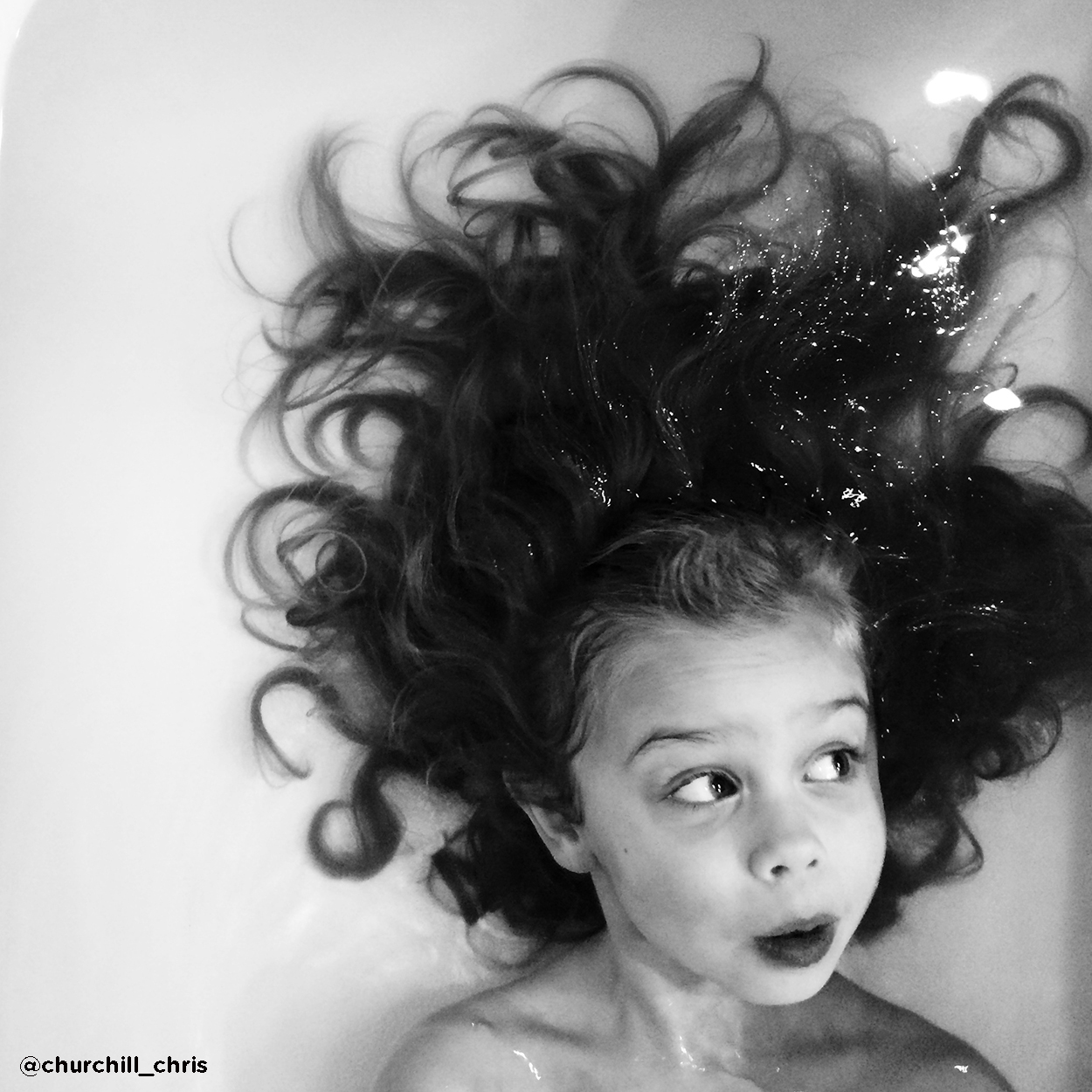 10 Tricks to Taking Great Bath Time Photos