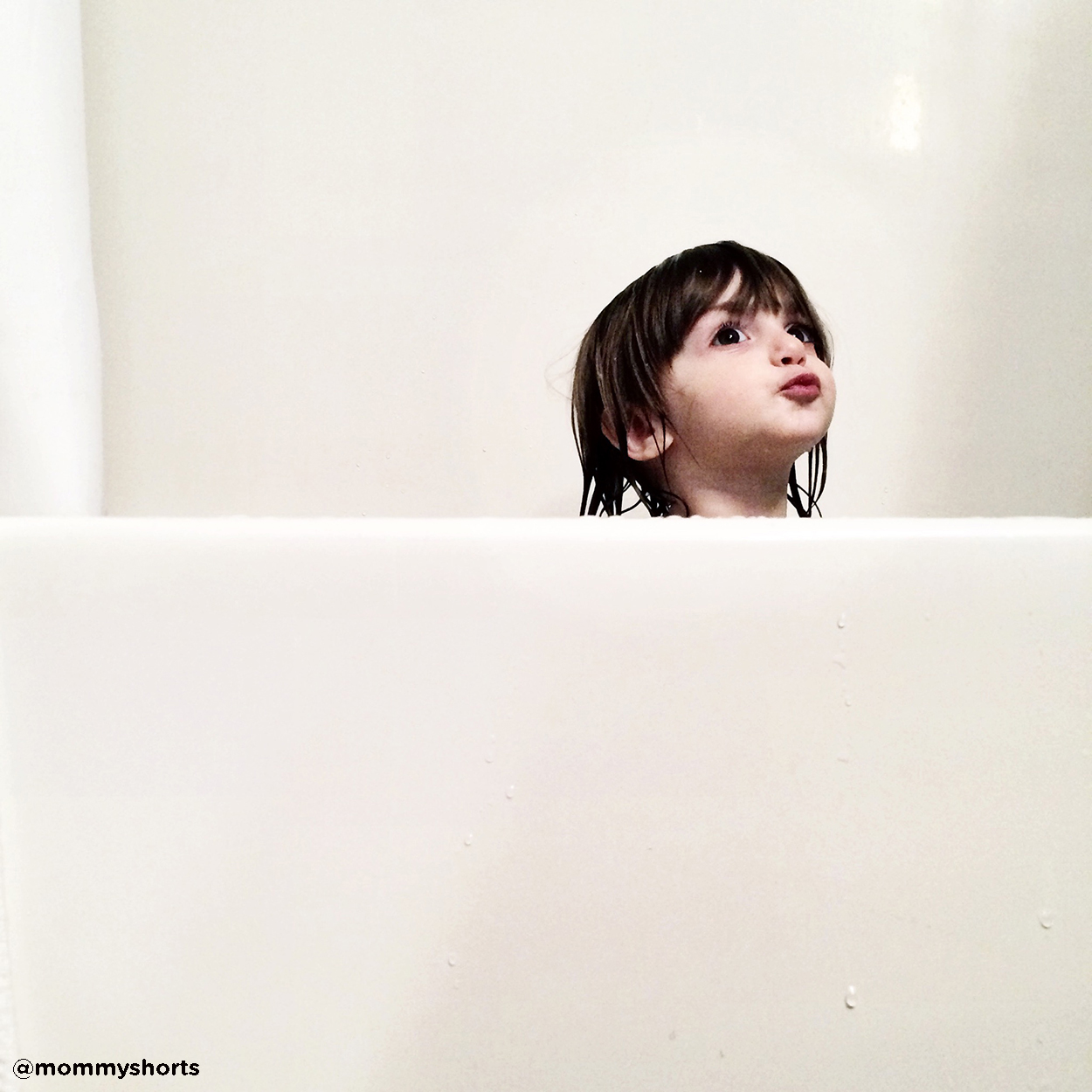 10 Tricks to Taking Great Bath Time Photos