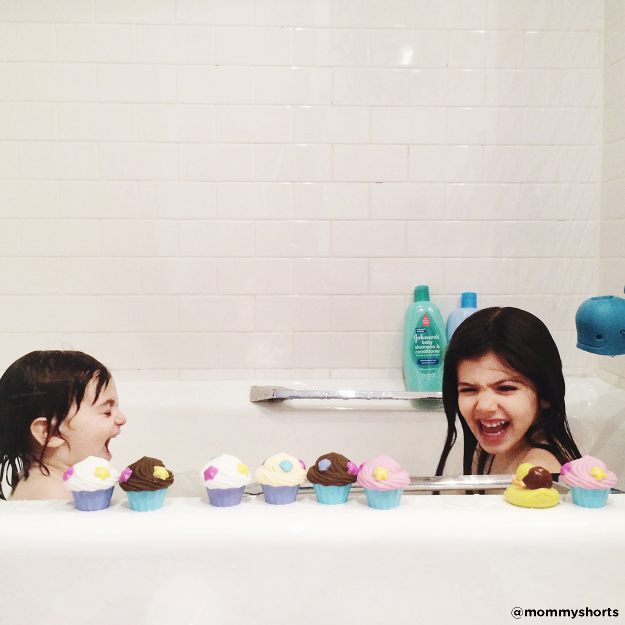 10 Tricks to Taking Great Bath Time Photos