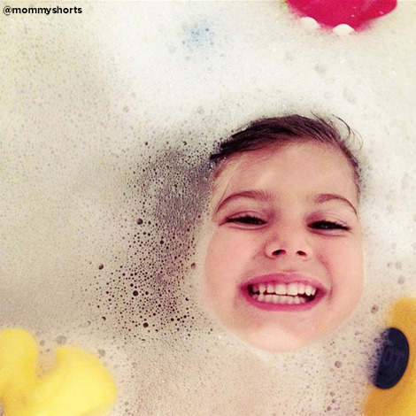10 Tricks to Taking Great Bath Time Photos