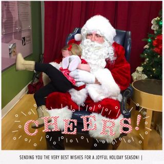 33 Ways a Santa Photo Can Go Wrong