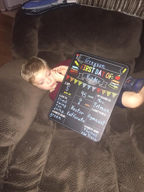 44 Kids Determined to Ruin their First Day of School Photo
