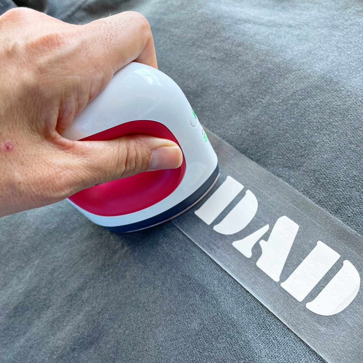 Making A Homemade Father's Day Gift that's Perfect for a Girl Dad